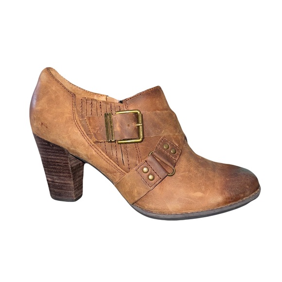 Clarks | Shoes | Clarks Indigo Heath Woodlark Brown Ankle Boots Booties ...
